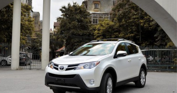 Toyota RAV4 thế hệ mới đầu tiên về Hà Nội