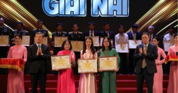 Công trình xử lý xỉ thải của HaUI đoạt giải Nhì VIFOTEC